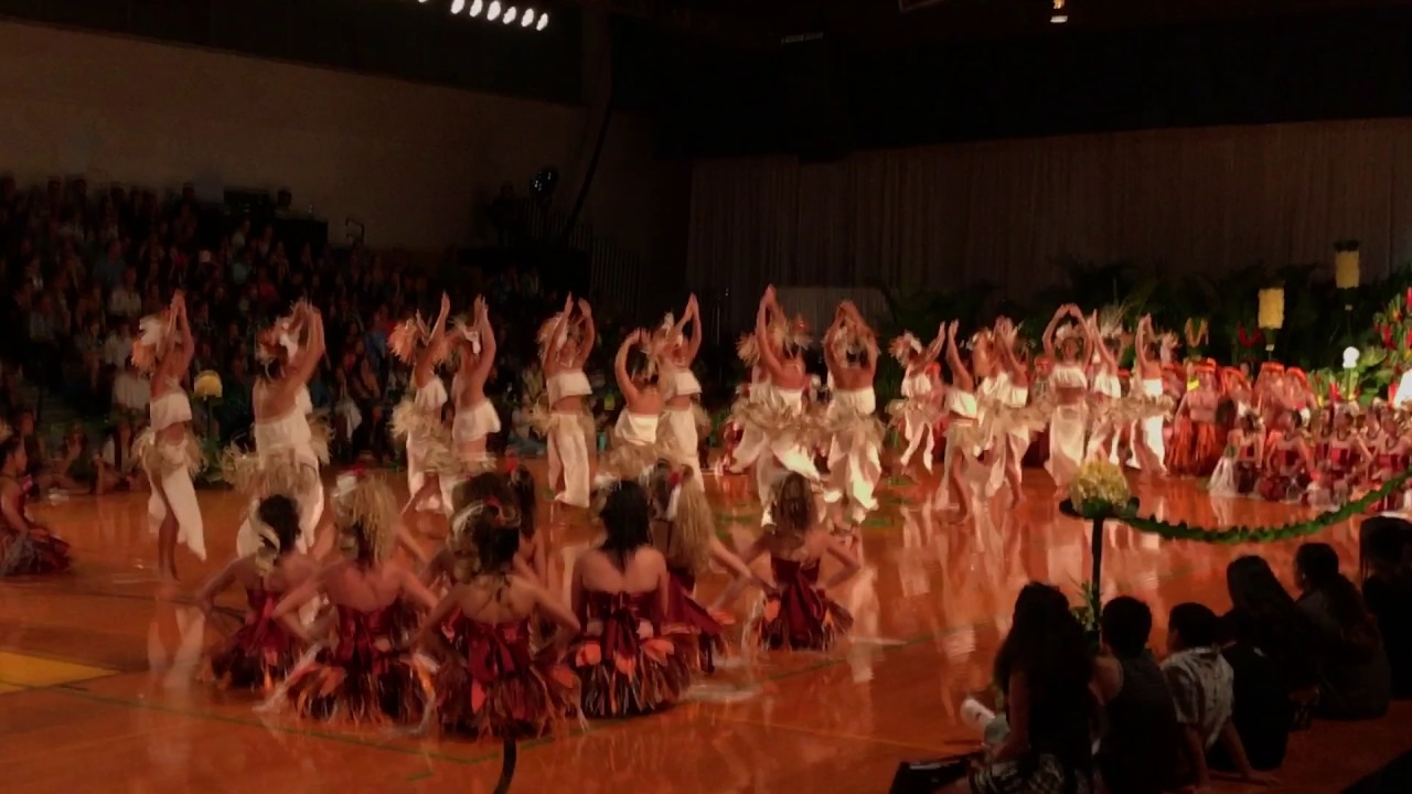 Punahou Holoku 2017 Tahitian - YouTube