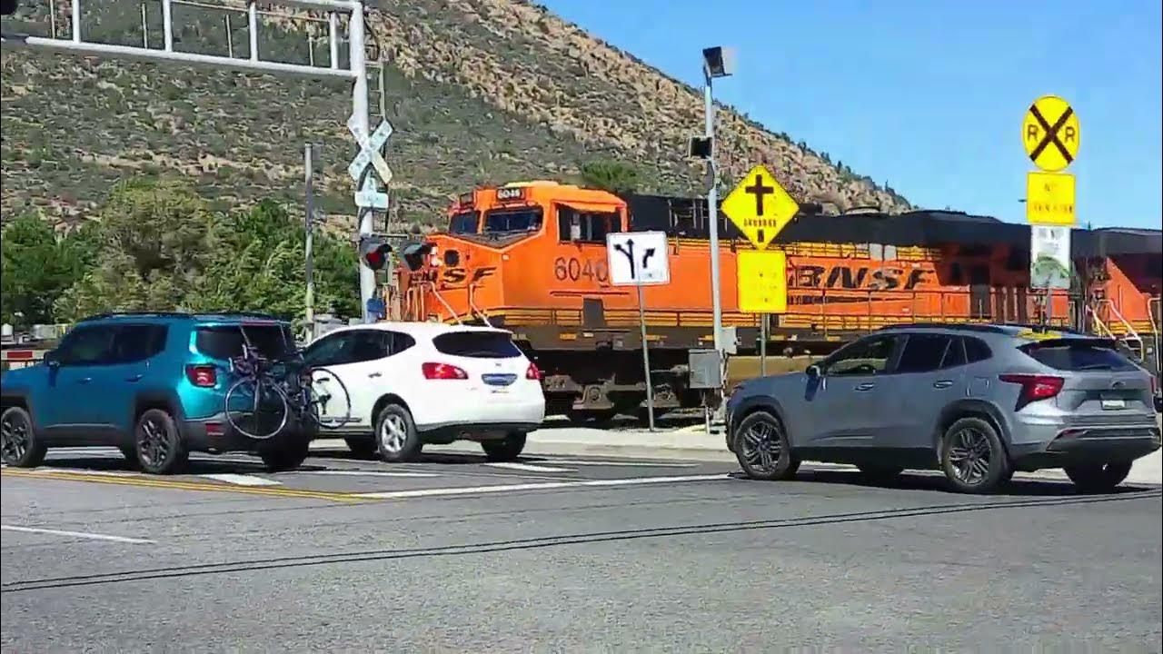 Camera Footage: BNSF 6046 Backs His Train To Do Something In Flagstaff, AZ (9/18/24) - YouTube