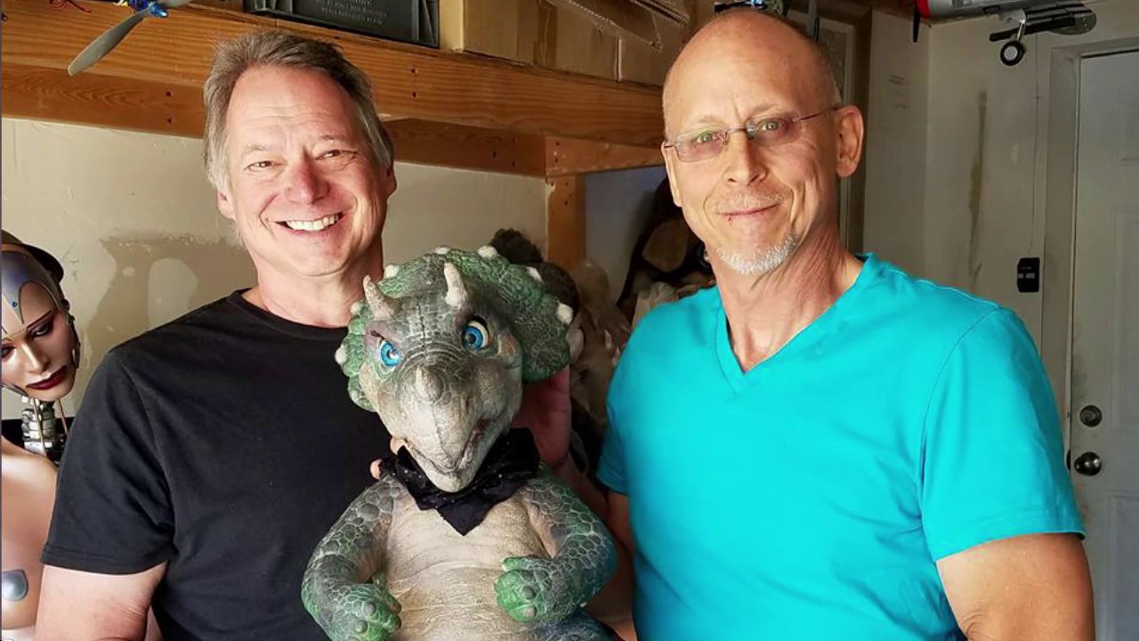 TRICERATOPS PUPPET from David Strassman / Axtell Expressions - YouTube