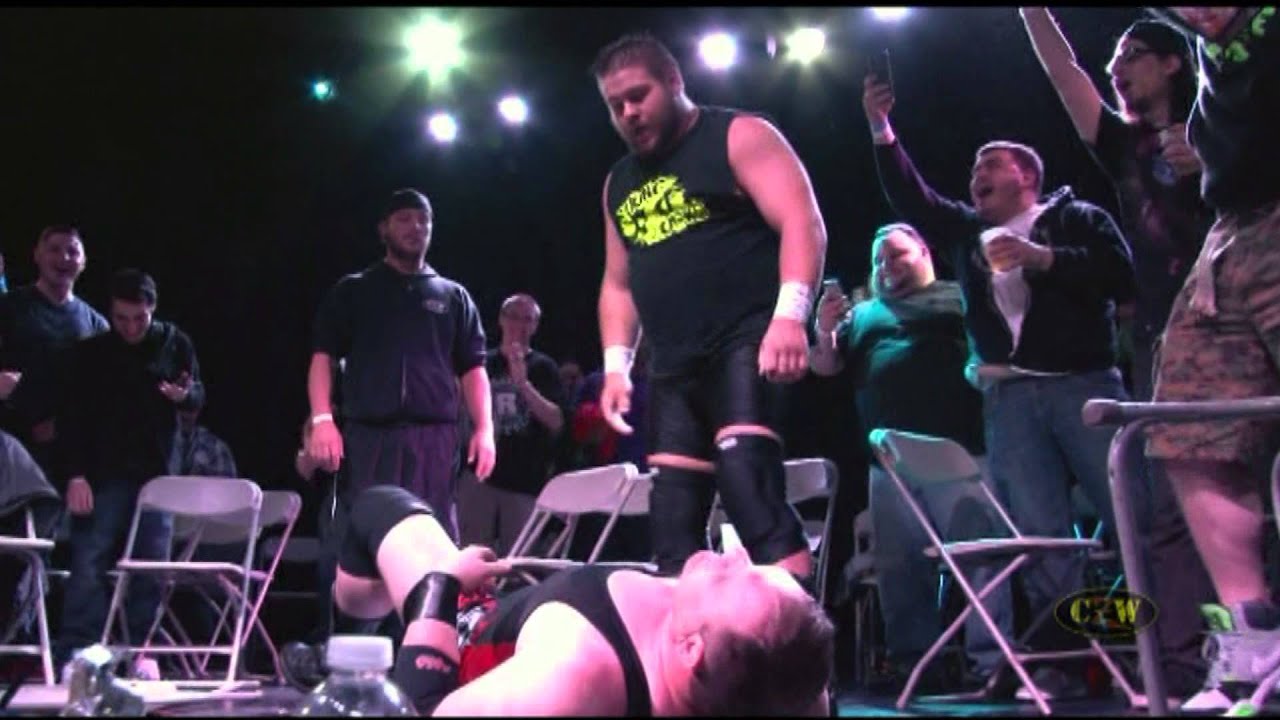 CZW: Kevin Steen vs. DJ Hyde (CZWstudios.com) - YouTube