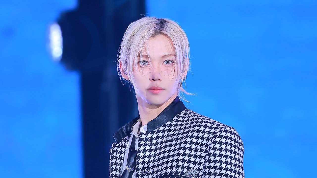 241215 [MUSIC BANK in JAPAN] GIANT FELIX FANCAM - YouTube