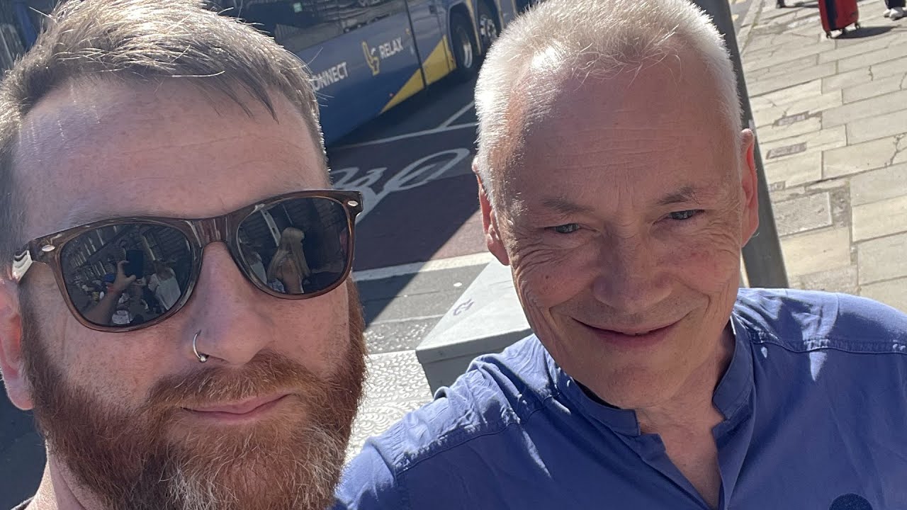 I MET STEWART LEE AT THE EDINBURGH FRINGE - YouTube