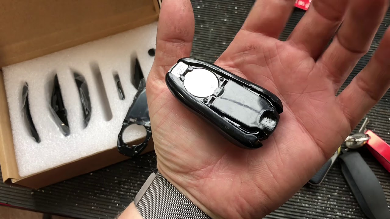 How to rebuild and replace the shell on your Tesla model S or X key fob ...