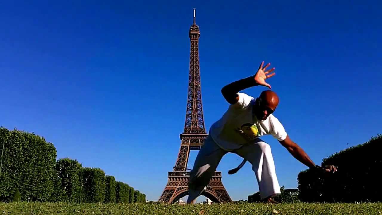 Capoeira Fight or Dance 2013 Sports Brazil - YouTube