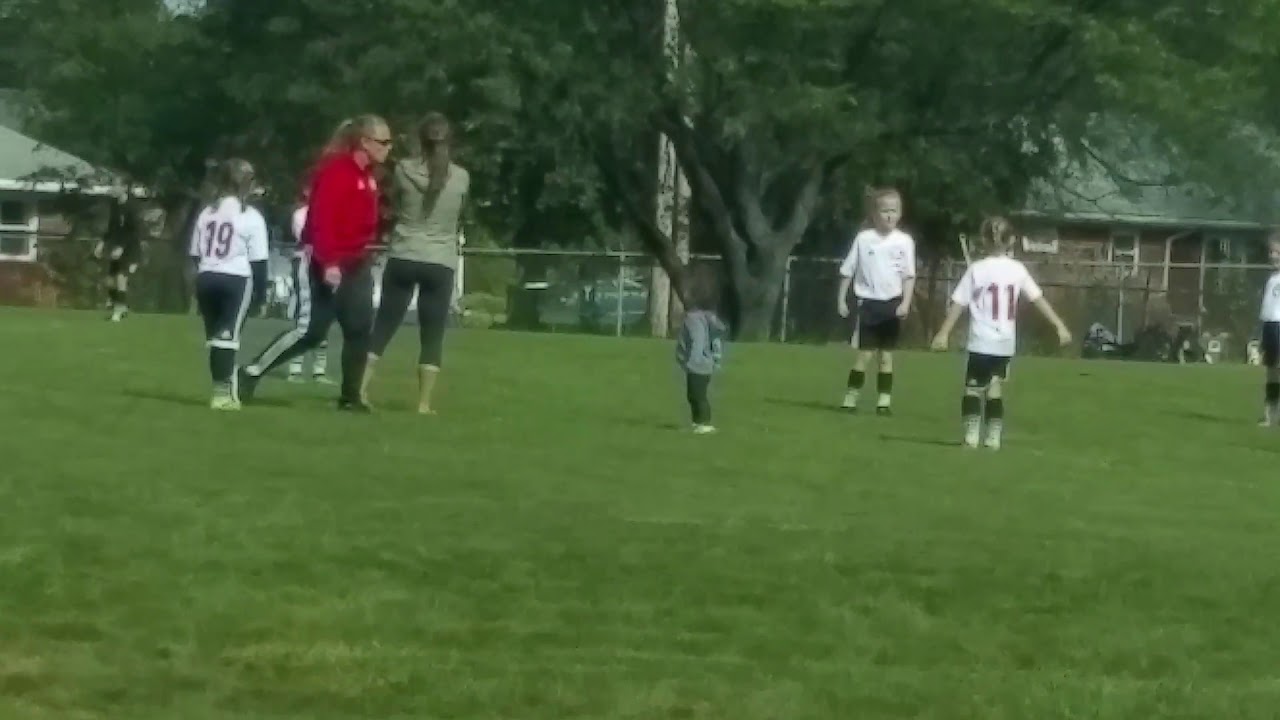 Toddler working out - YouTube