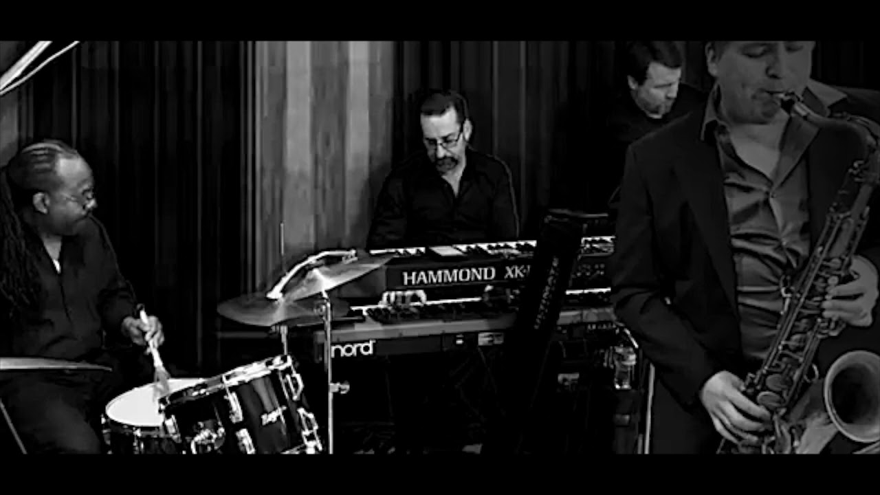 Thomas Linsk Quartet - YouTube
