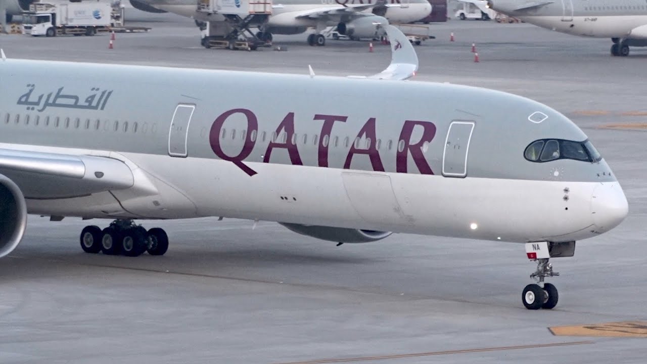 Morning Planespotting at Doha Hamad International Airport - YouTube
