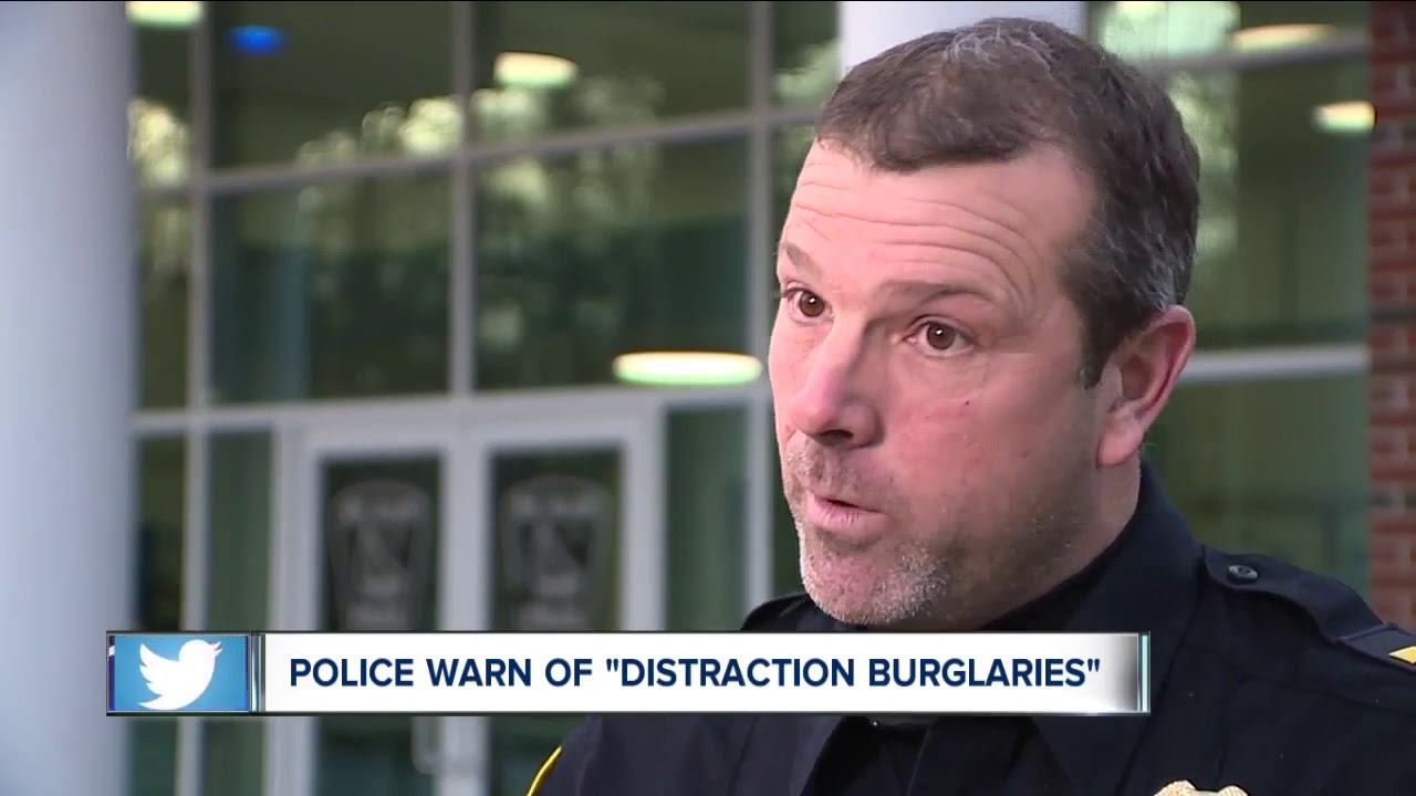 Police warn residents about 'distraction burglaries' - YouTube