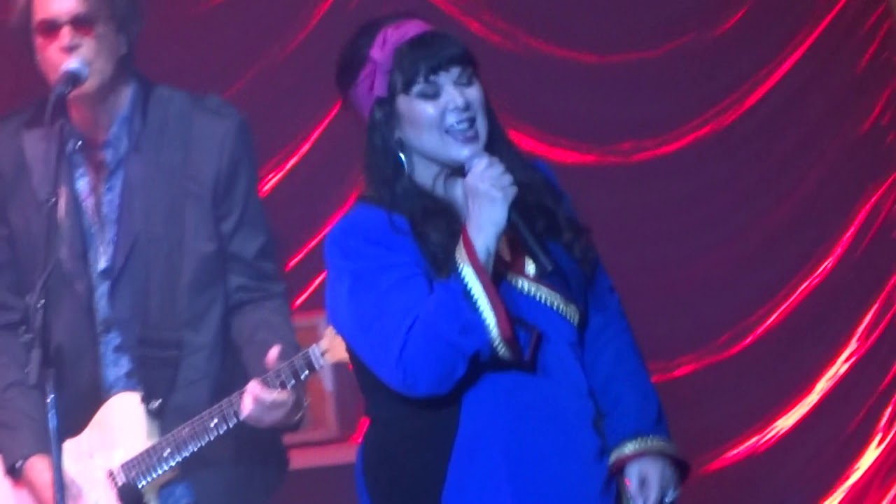 Heart - Little Queen Live At Jones Beach on 09/26/2019 - YouTube