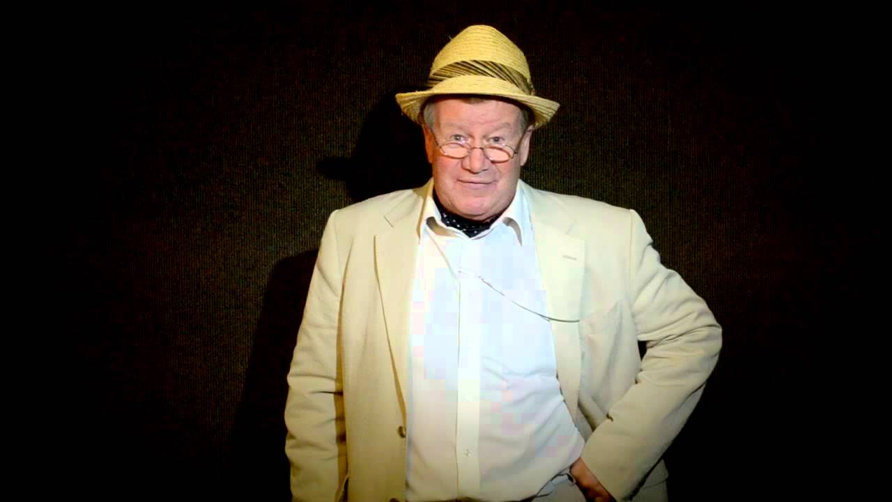 Paul Bentinck Plays Teddy Platt in House and Garden by Alan Ayckbourn ...