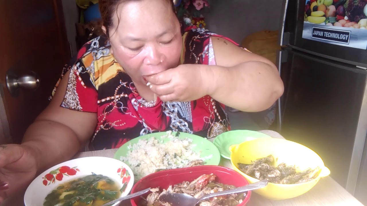 kumain ako ng agahan gulay ang ulam ko at bolinaw - YouTube