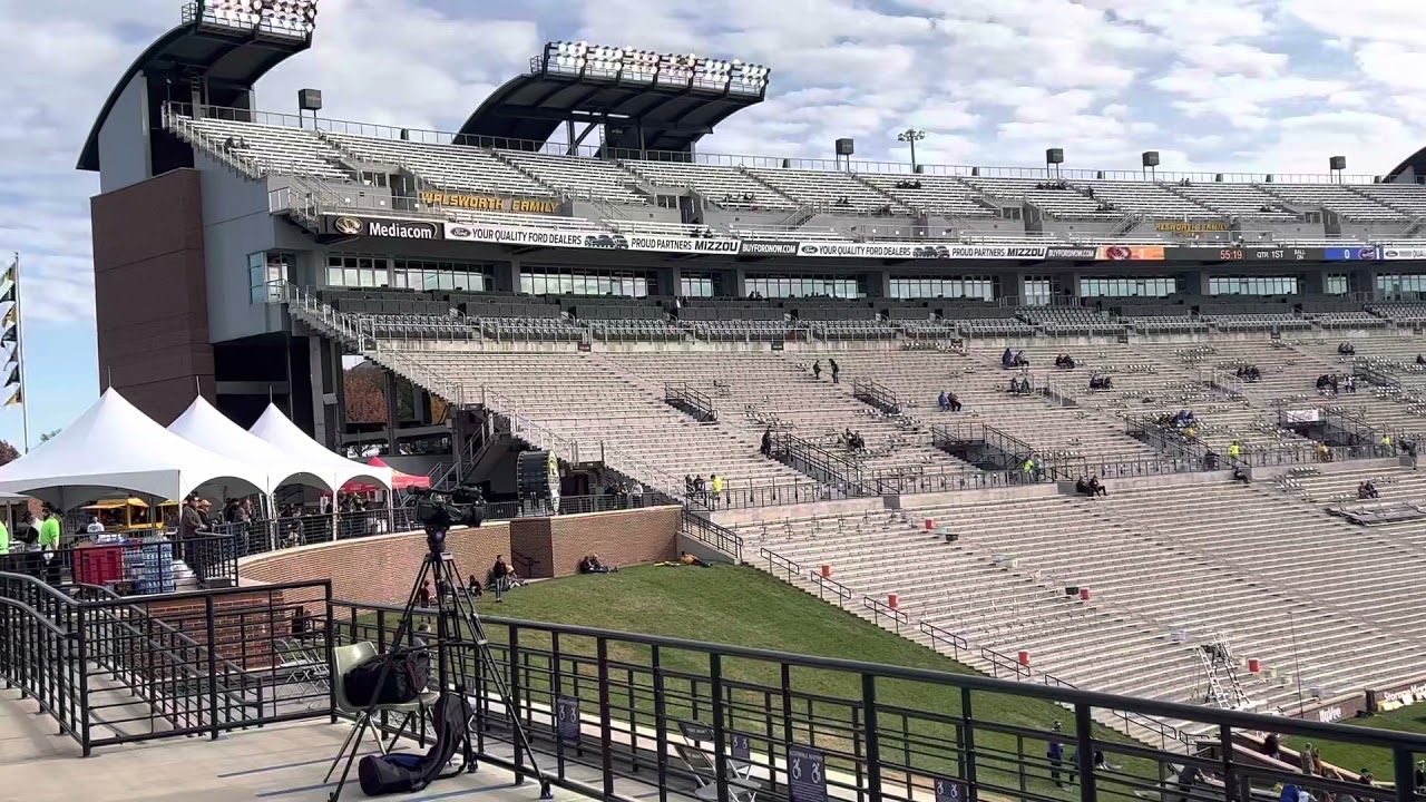 Entering Memorial Stadium at Mizzou: Florida Gators at Missouri Tigers ...