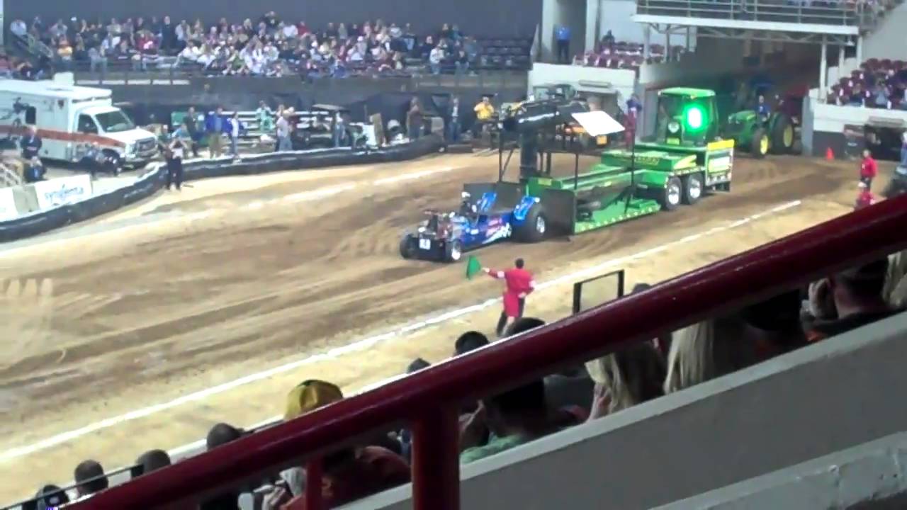 Randy Petro 1st place TWD 2011 NFMS Friday nite - YouTube