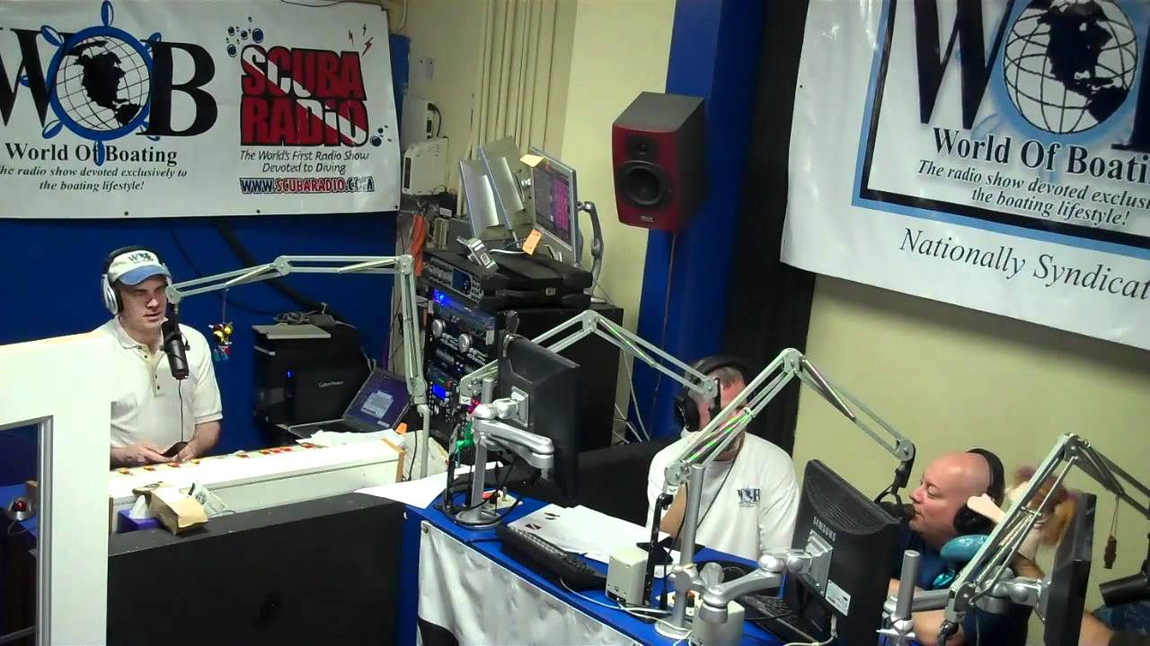 Triple P Productions "CJ Meets Tonii The Mermaid Muppet" - YouTube