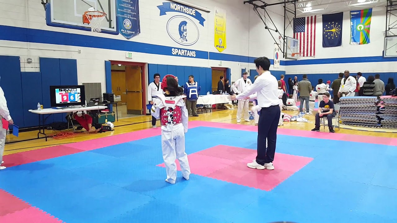 Terry Bales and Lily Sawyer, Sparring - YouTube