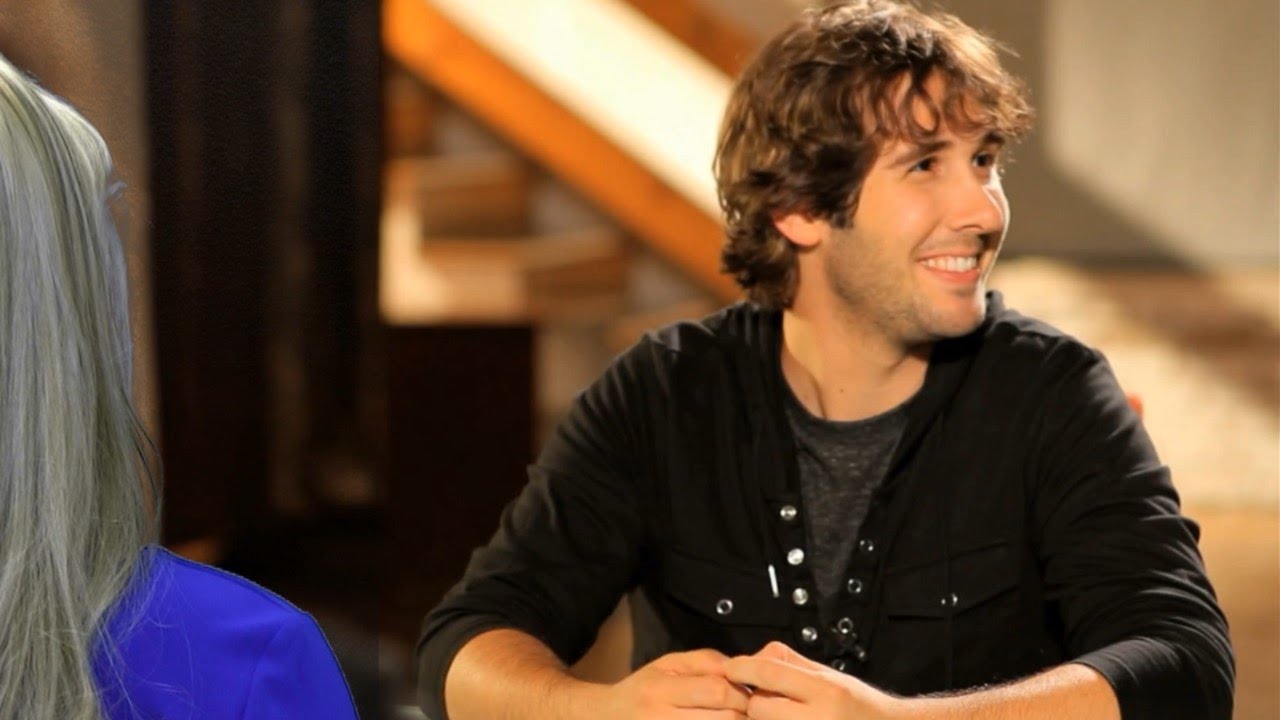 Josh Groban, Off the Cuff interview - YouTube