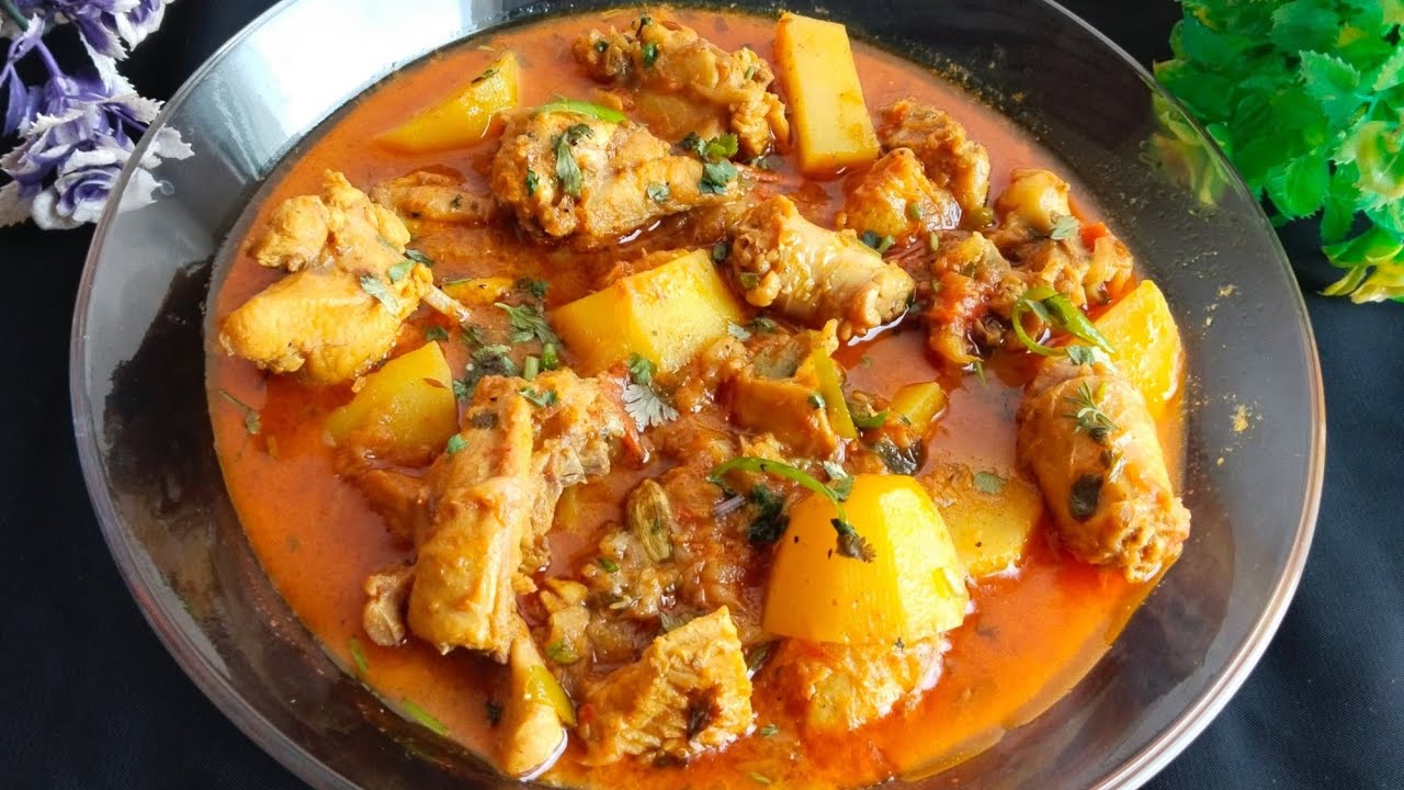 Desi style Aloo chicken Curry | Dhaba style Aloo chicken ki recipe ...