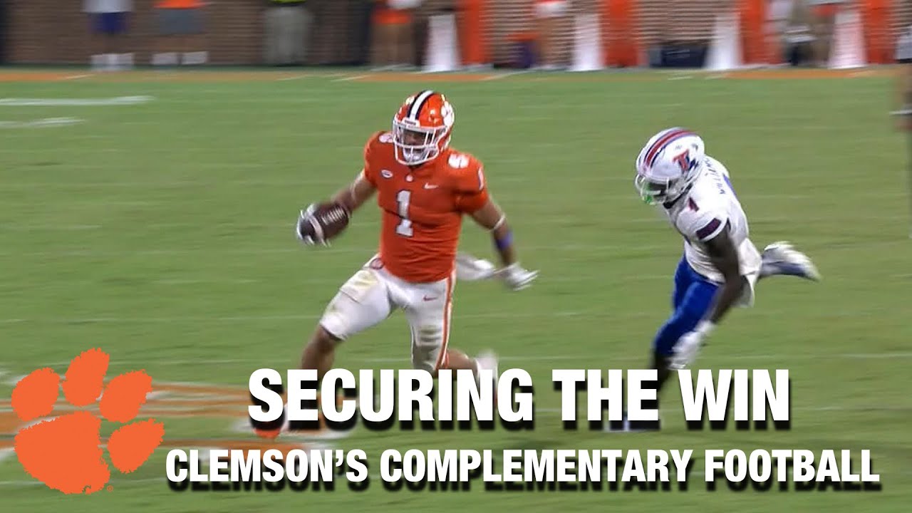 Clemson's Jeremiah Trotter's Pick Leads to Will Shipley Quick Score ...