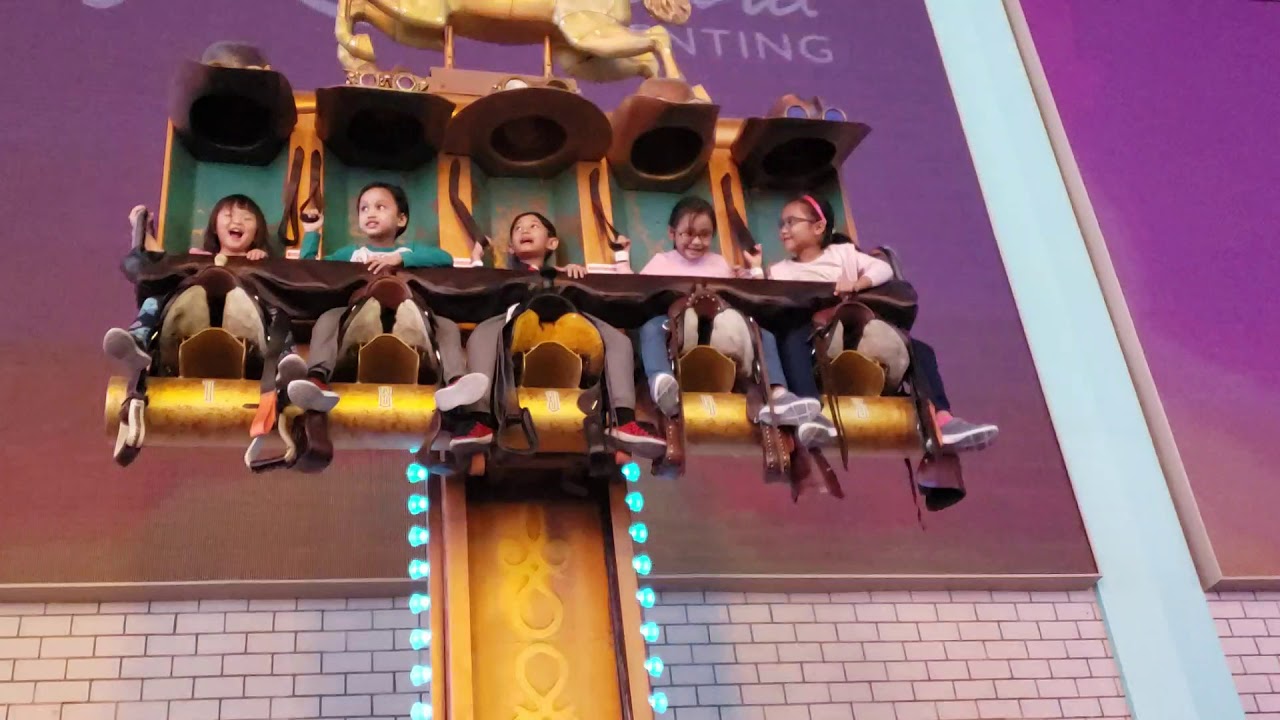 Yuna ride horse riding in Genting, Malaysia - YouTube