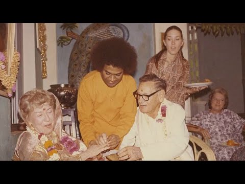 Walter Cowan's restoration of life by Sathya Sai Baba - YouTube