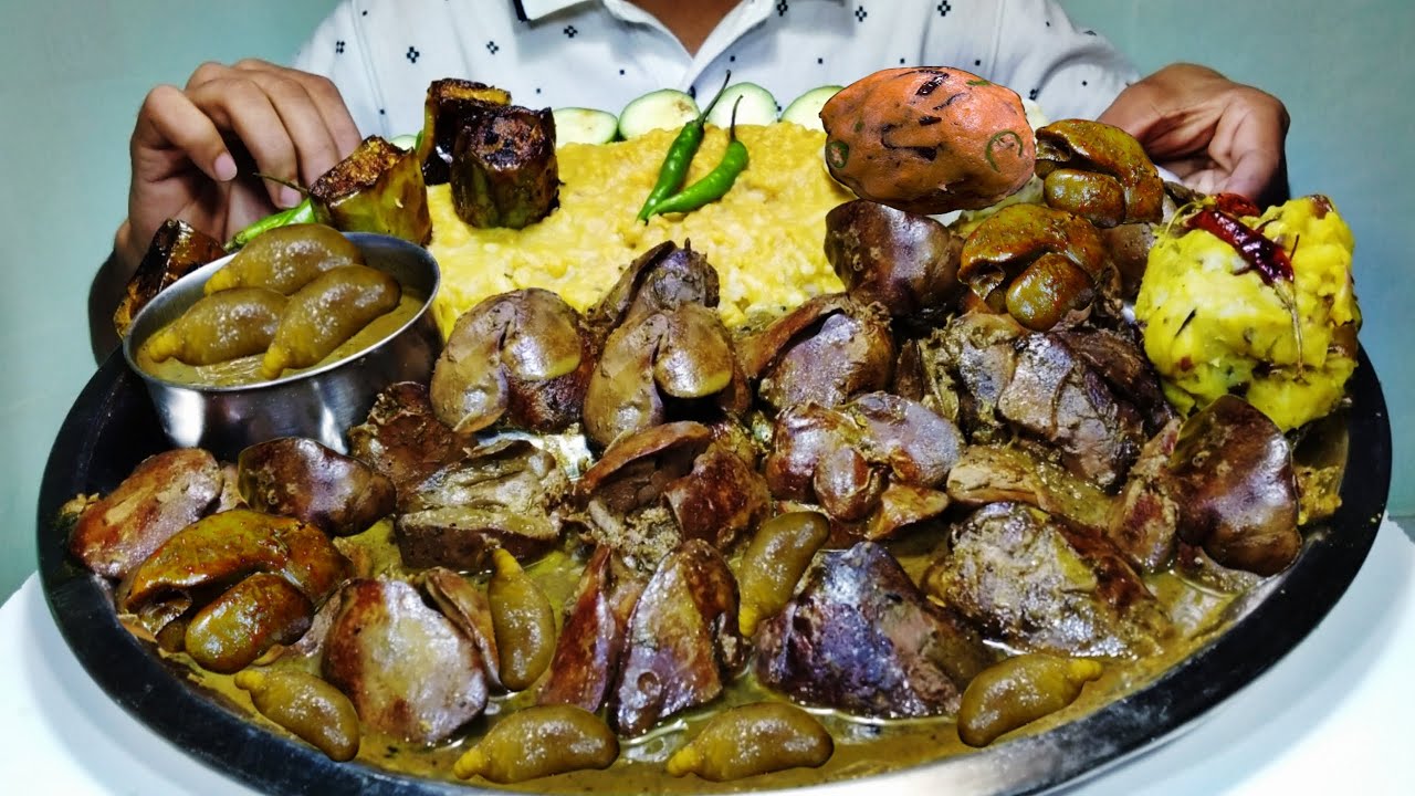 Eating 1.5 Kg Chicken Liver Kasha, Dal Rice Aloo Bharta Begun Bhaja ...