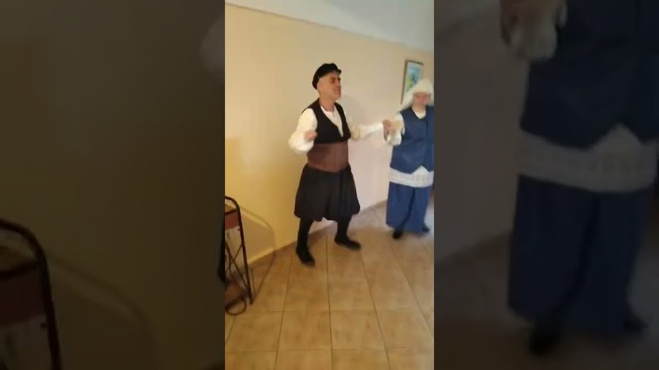 ΣΤΟΥ ΠΑΙΔΙΟΥ ΜΟΥ ΤΗΝ ΧΑΡΑ - ΚΑΛΑΜΑΤΙΑΝΟΣ ΧΟΡΟΣ ΣΤΗΝ ΣΑΝΤΟΡΙΝΗ - YouTube