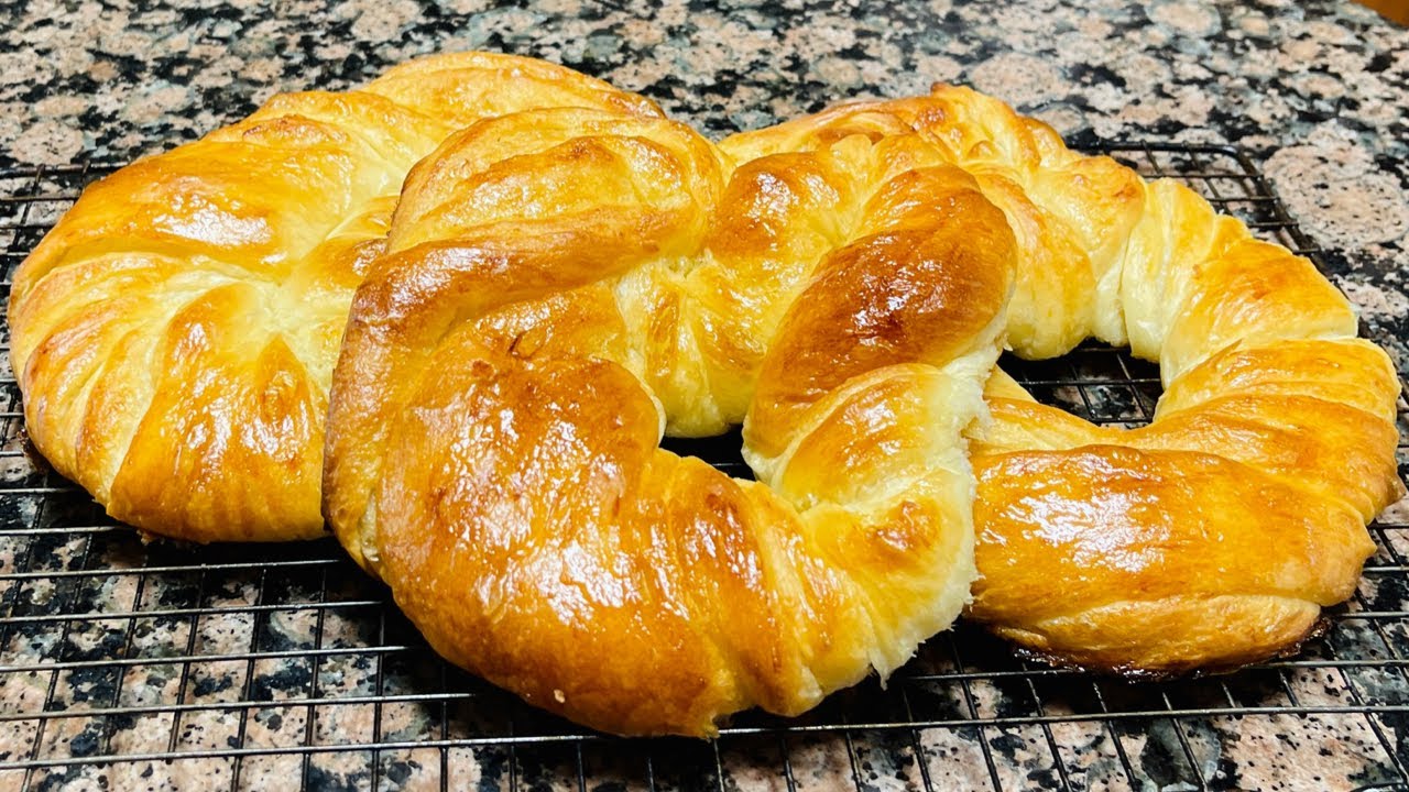 Never Had Bread This Soft Before. HONEY GLAZED BUTTER BREAD. The secret ...