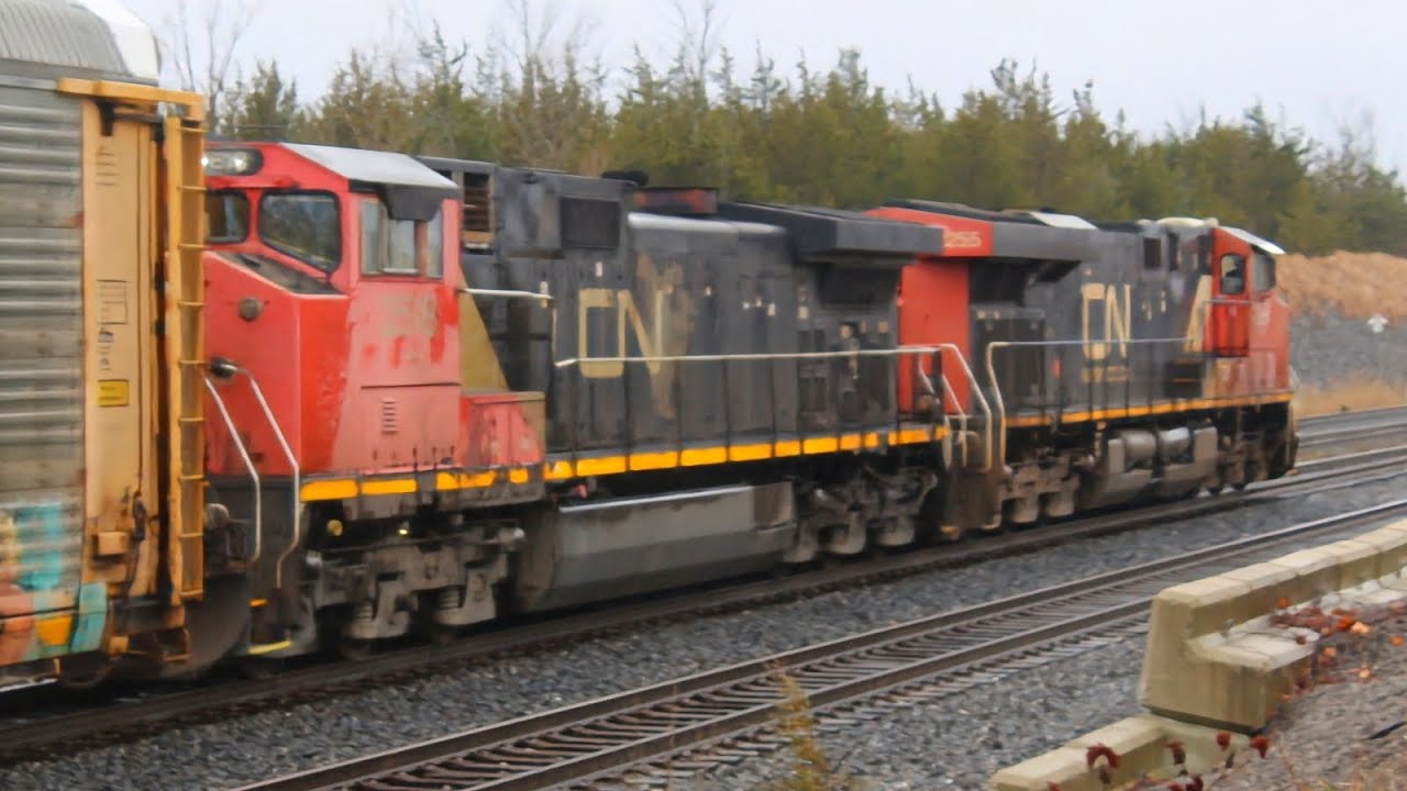 CN E271 - CN 2255W - YouTube