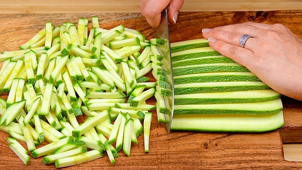 Zucchini ist so lecker! Ich mache es fast jeden Tag! Zucchini Rezept ...