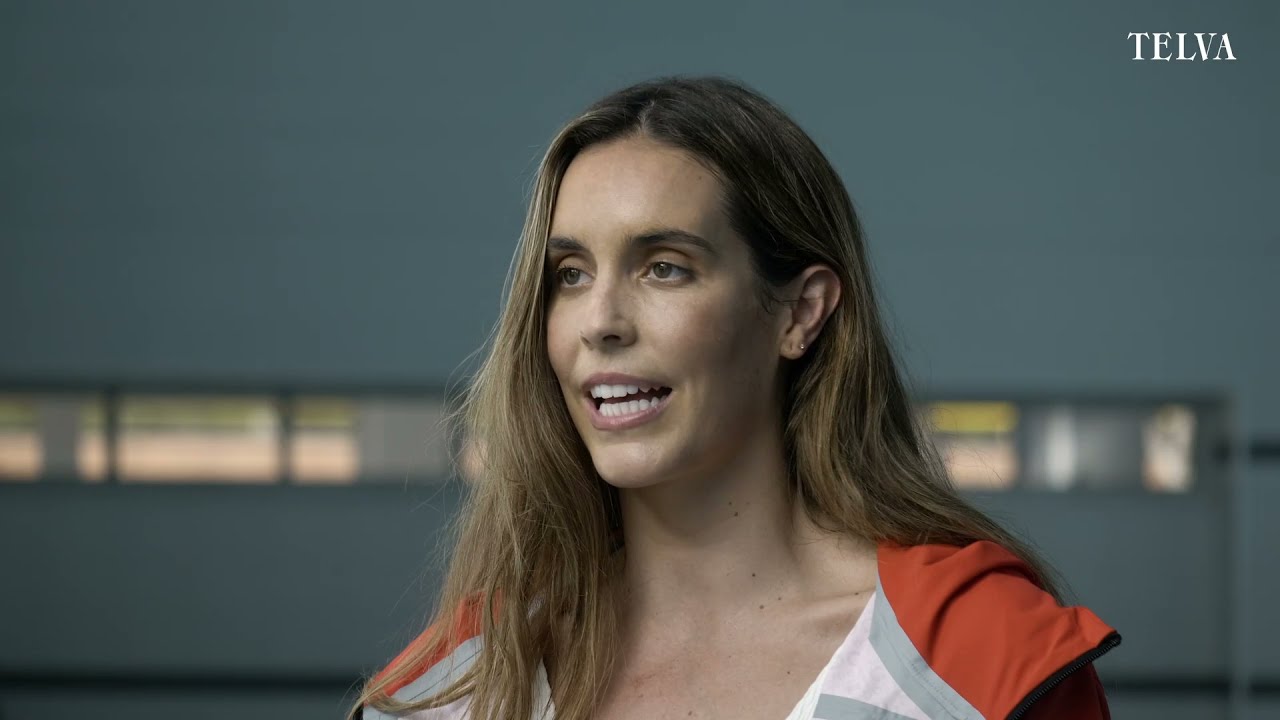 Todas las vidas de Ona Carbonell - YouTube