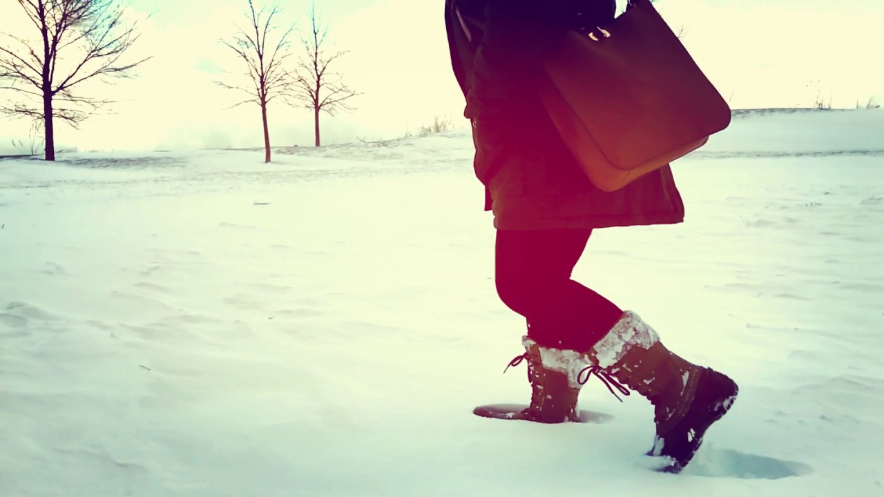 Snow squeaking & creaking, when my wife stepped on it... ️ ️ - YouTube