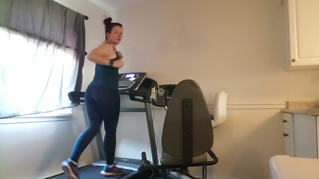 Right way to run and position your hands (Demo) - YouTube