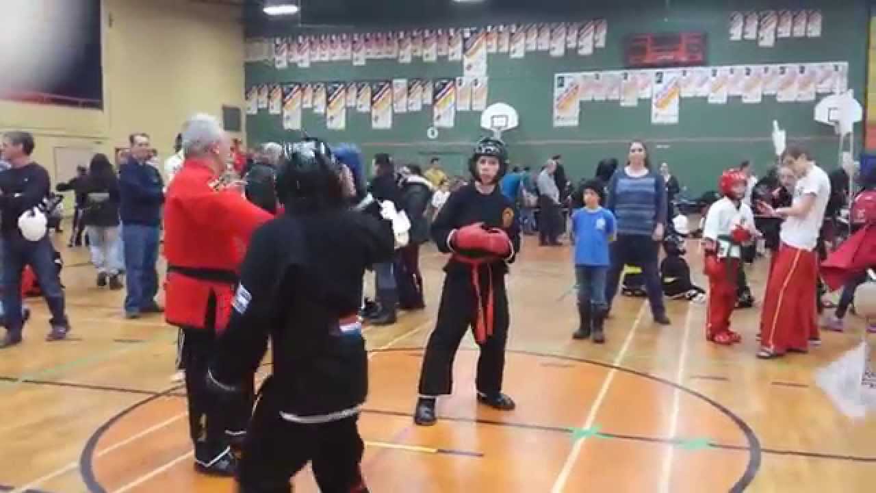 2015 Victoriaville Jacob combat #1 - YouTube