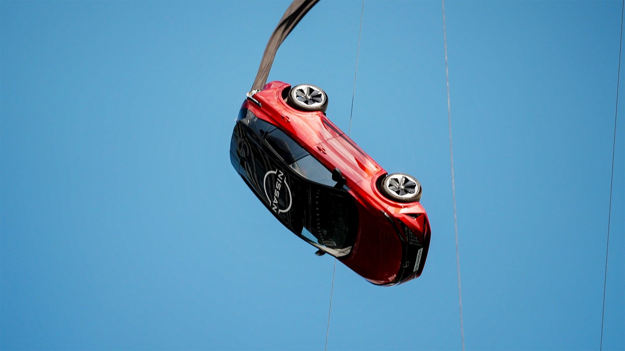 Nissan Qashqai EPIC Bungee Jump! - YouTube