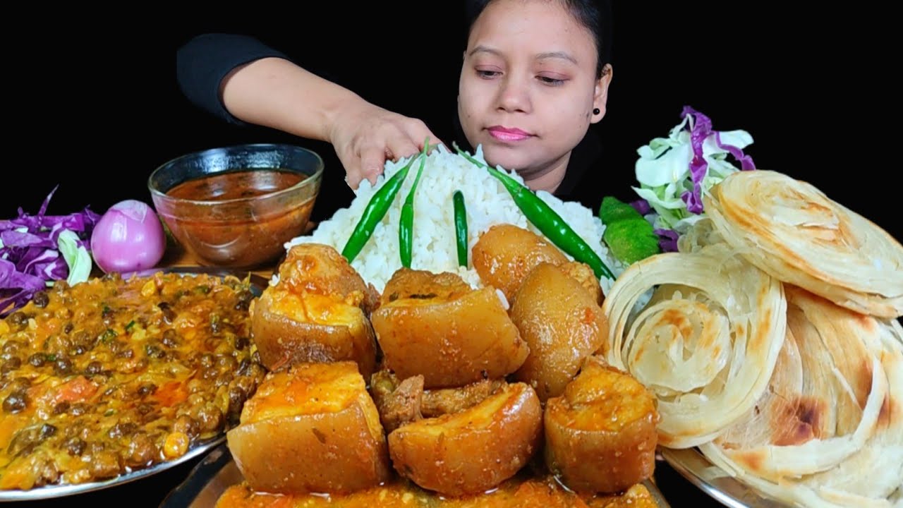 EATING PORK CURRY WITH RICE, CHOLE, LACHCHA PARATHA | PORK EATING SHOW ...