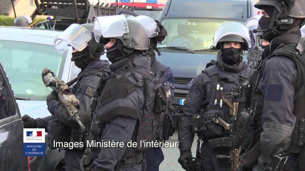Retour sur l'intervention du GIGN à Dammartin et du RAID à Paris - YouTube