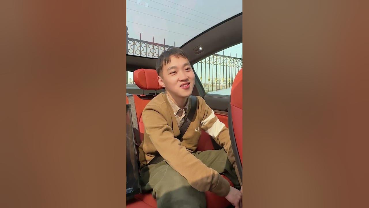 开车带表弟相亲,你们说说这个被我从小带到大的表弟,他哪点像我。生活不设限出行有哪吒 哪吒s Youtube