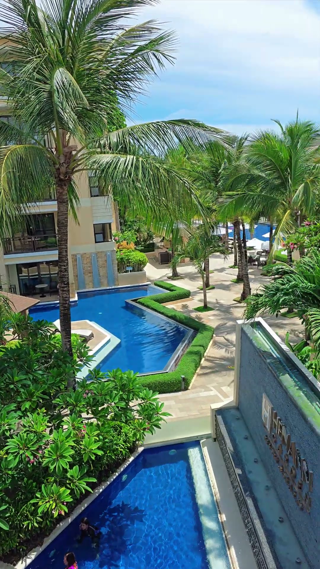 Boracay - Hennan Garden Resort - YouTube