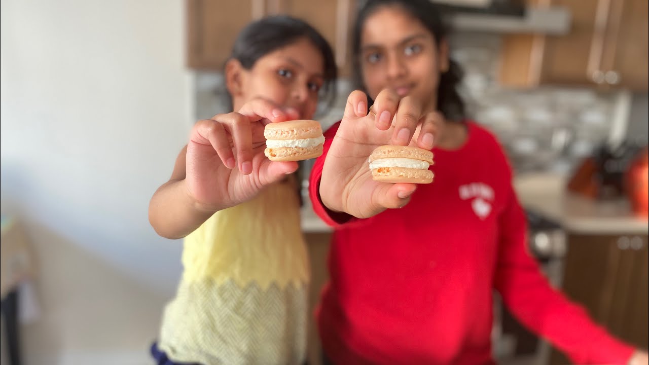 Yummy delicious macaroons - YouTube