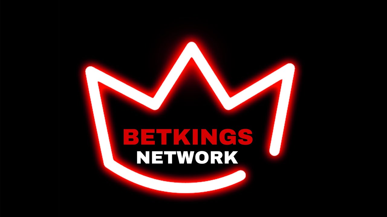 UFC Controversial ref, decision, shock, fans in intense match - YouTube