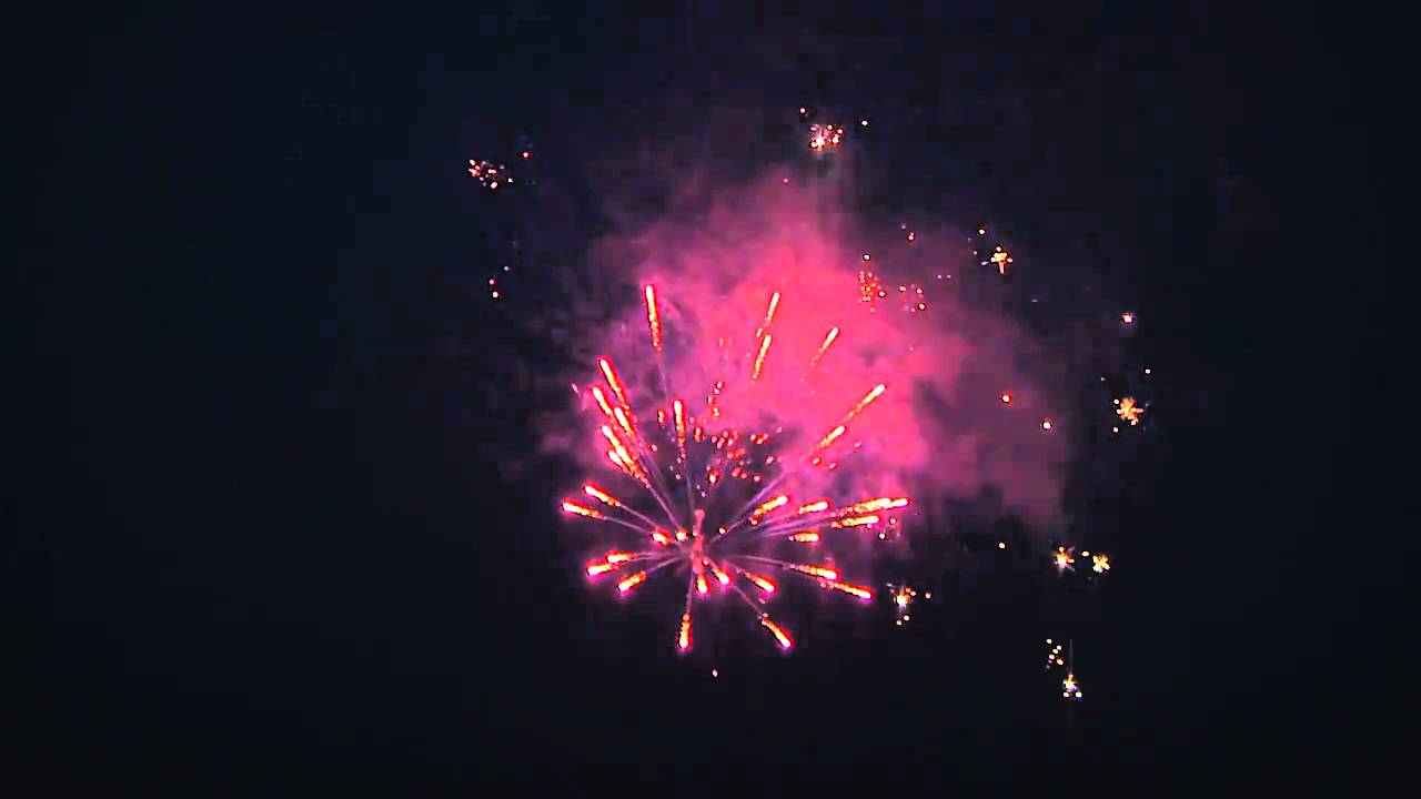 Rampaging Warlord Firework Barrage @ Astoundedfireworks.com - YouTube