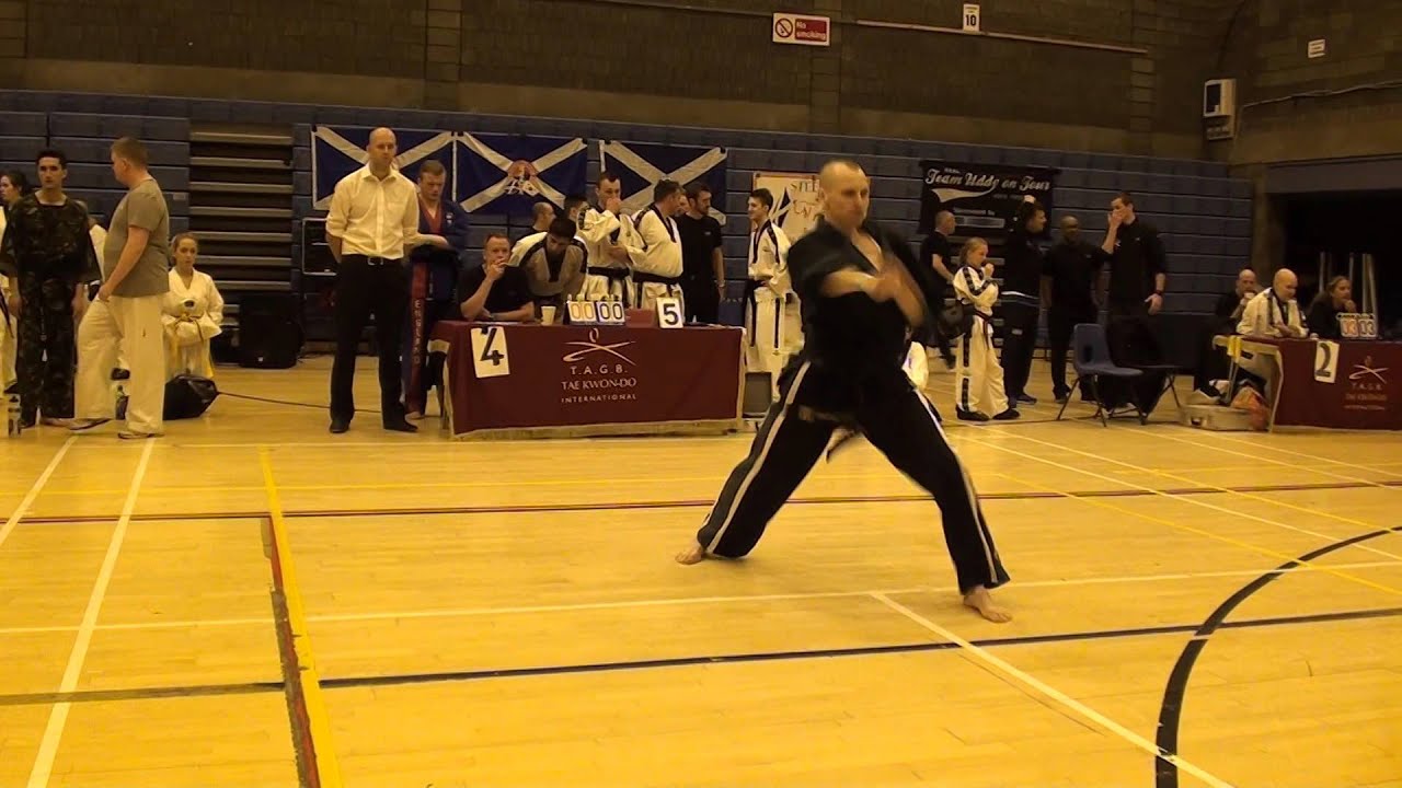 2015 TAGB Scottish Taekwondo Championships Alex McColl Yoo Sin - YouTube