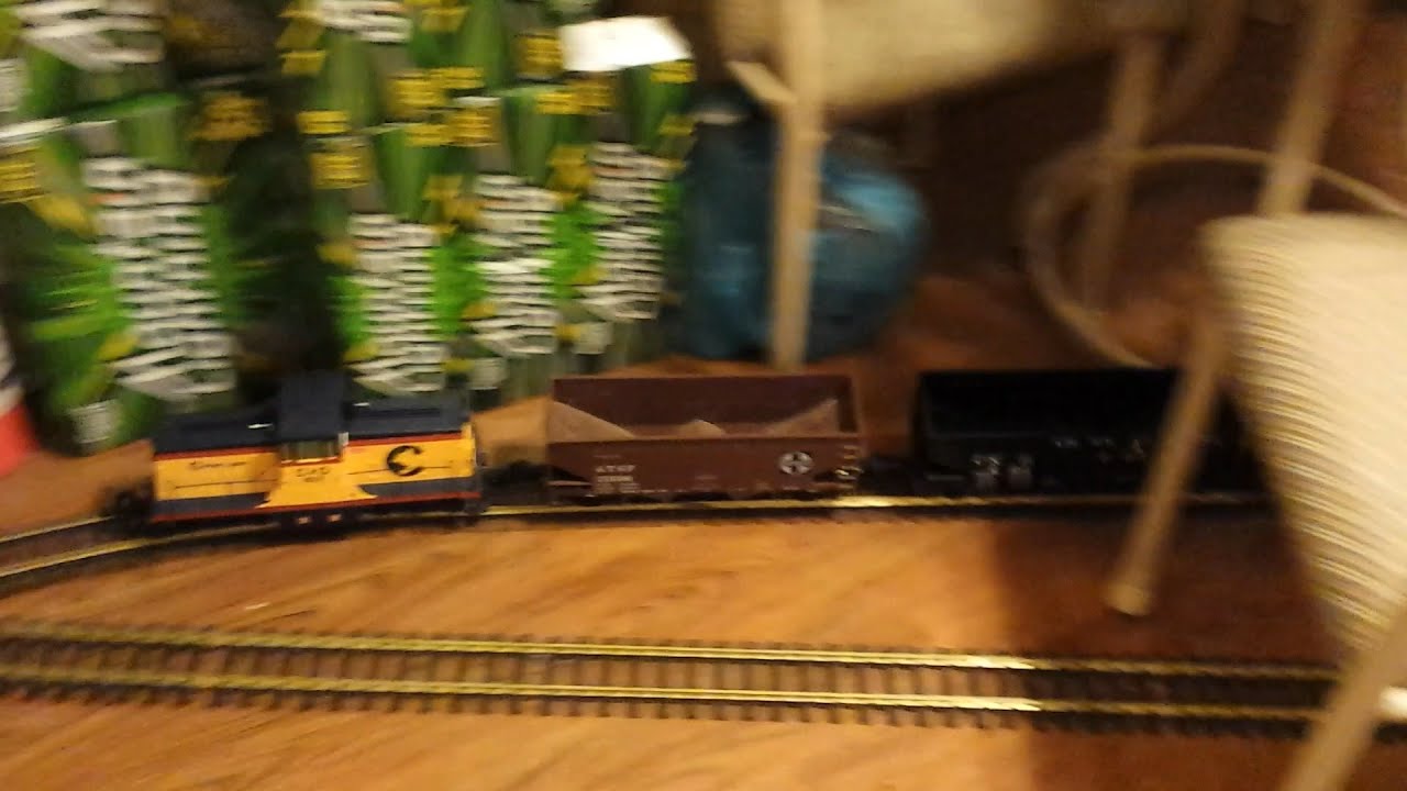 Frying Bacon USA Trains 44 Tonner Chessie G-scale Hopper Train - YouTube