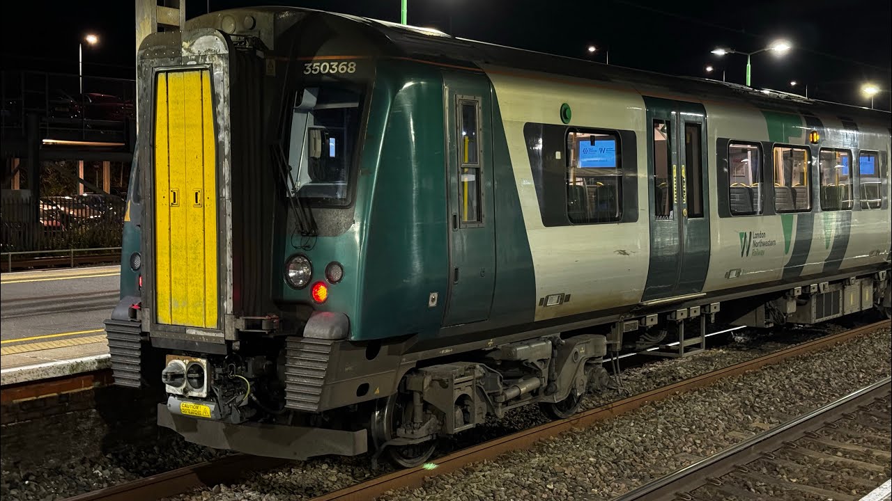 British West Coast (WCML) Action @ Tring Station 🇬🇧 - YouTube