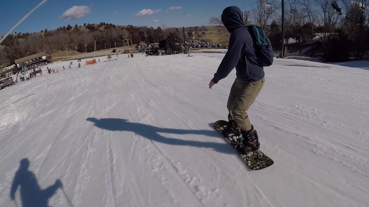 Skiing and Snowboarding at Mt. Crescent, Iowa Feb 2018 - YouTube