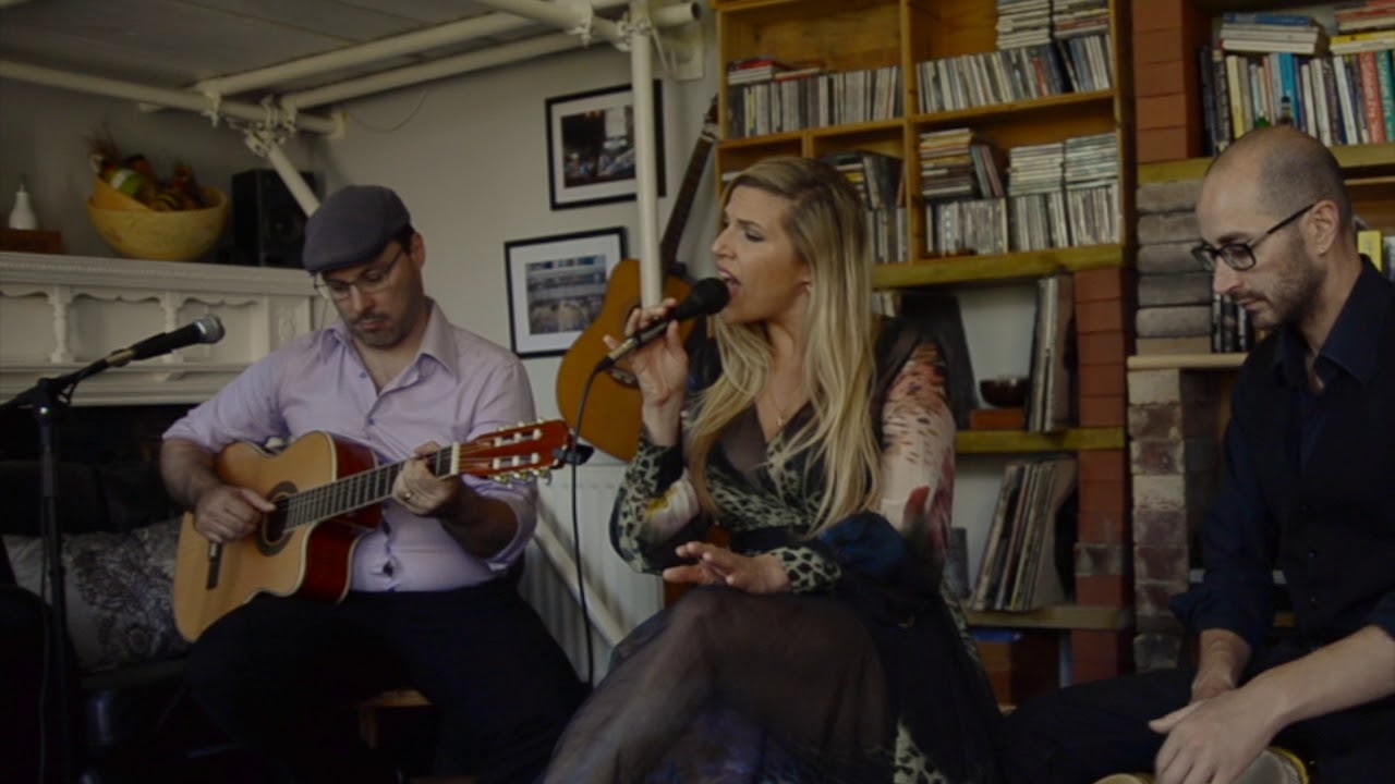 Mandy Meadows Pop Trio - YouTube