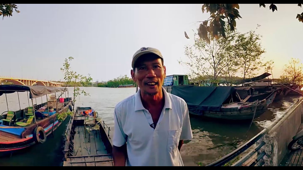 Crossing Borders - Trailer; a Virtual Reality Documentary - YouTube