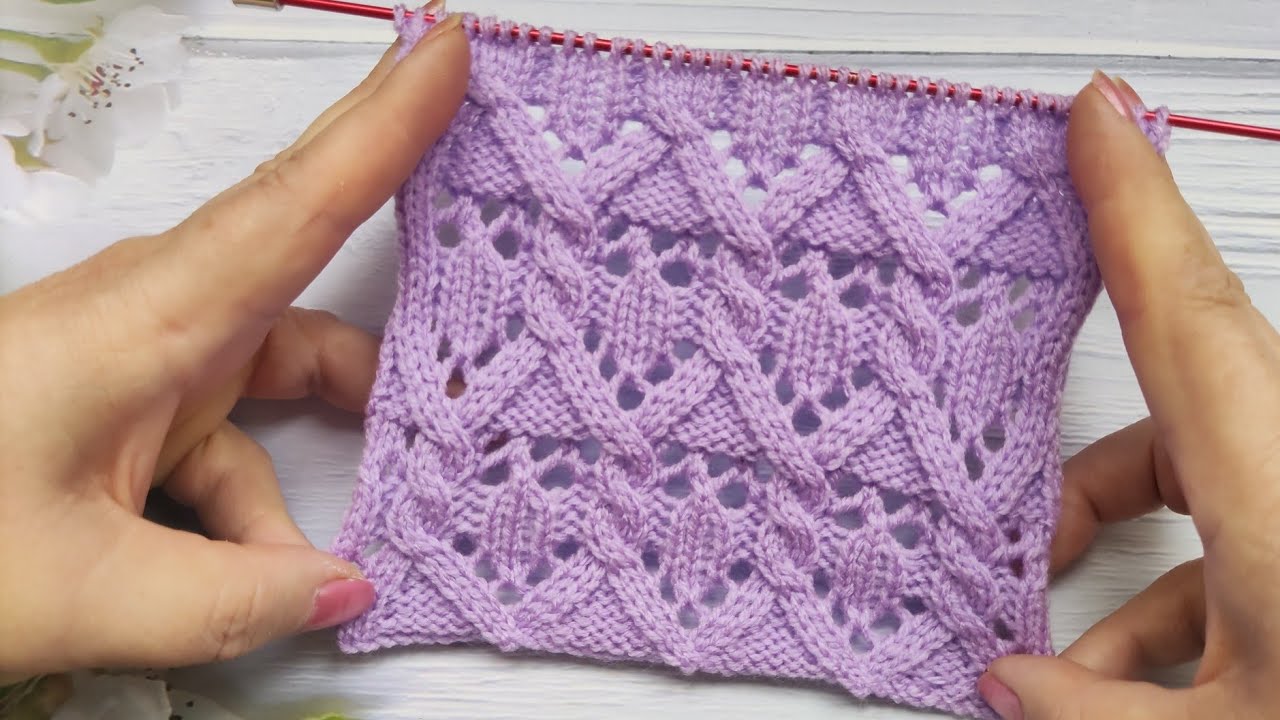 Lace Cable Knit Stitch | Ajour-Zopfmuster stricken | Punto Trecce ...