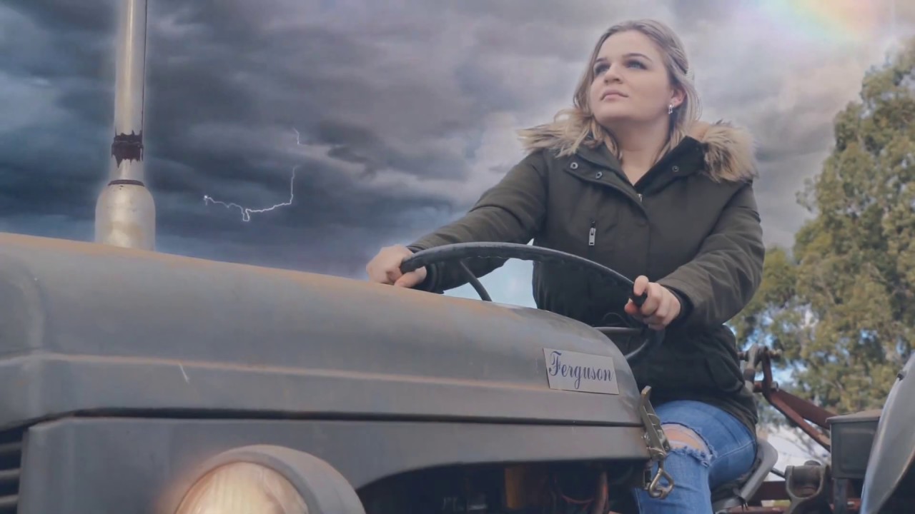 T20 Fergie Tractor and Beth - YouTube