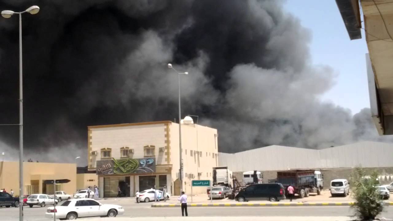 Fire burning in exit16 kunaini market sulay Riyadh - YouTube